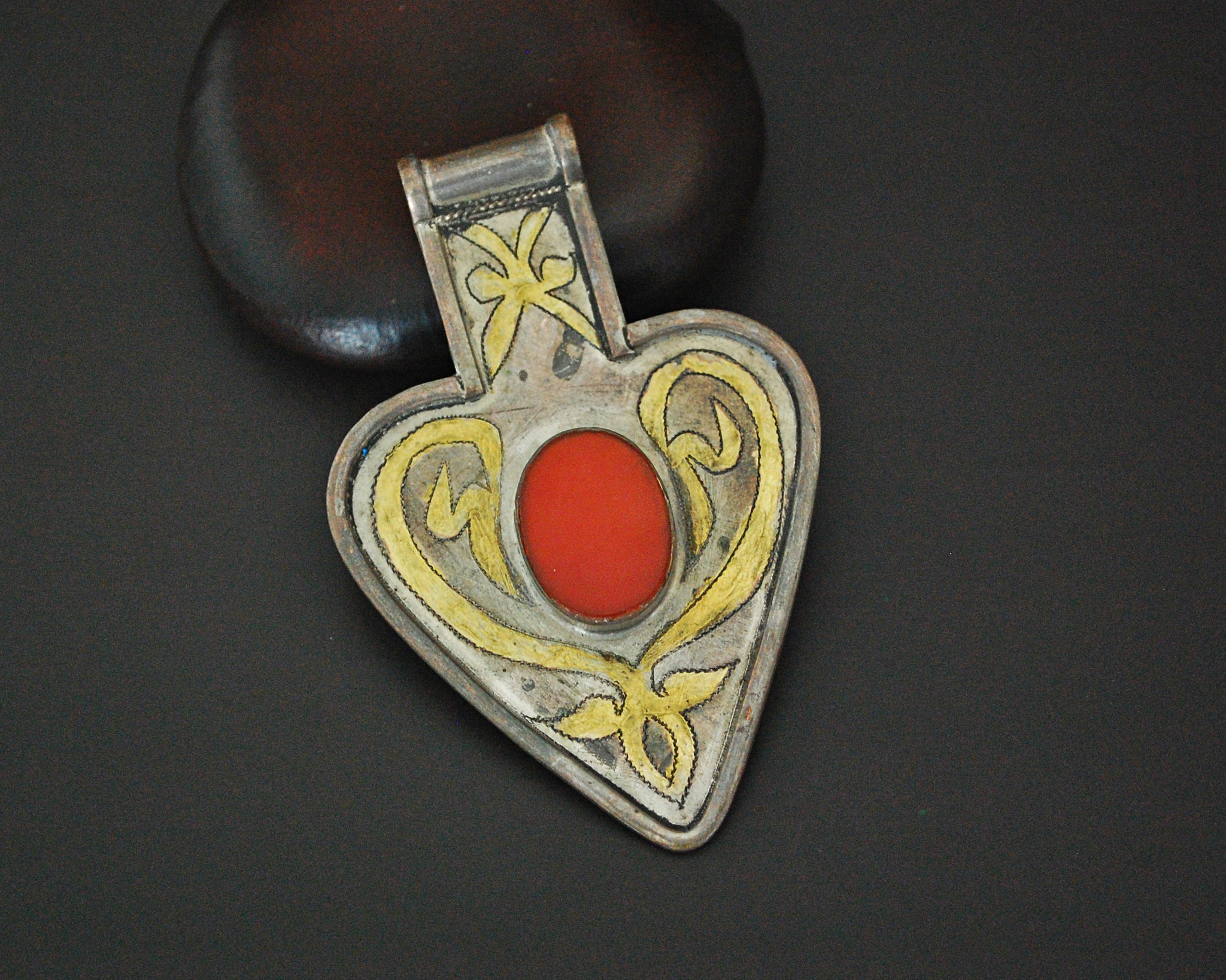 Turkmen Gilded Asyk Pendant with Carnelian – Cosmic Norbu